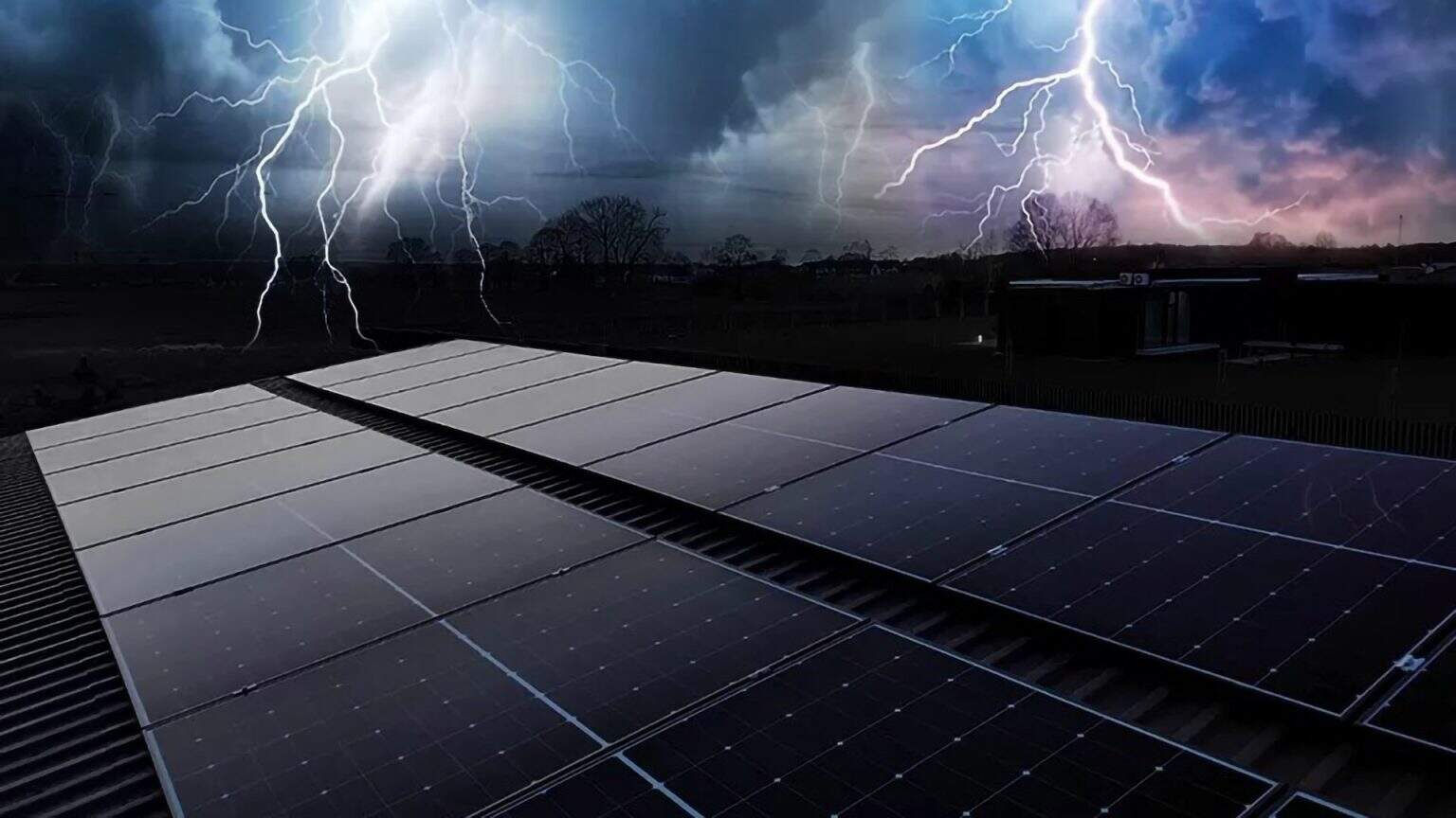 How to Protect Solar Panels from Lightning: Facts vs Myths